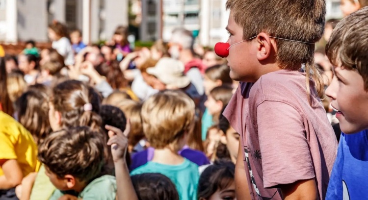 CLOWNS ON THE SEASIDE | Laughter Caravan Poland | PPL